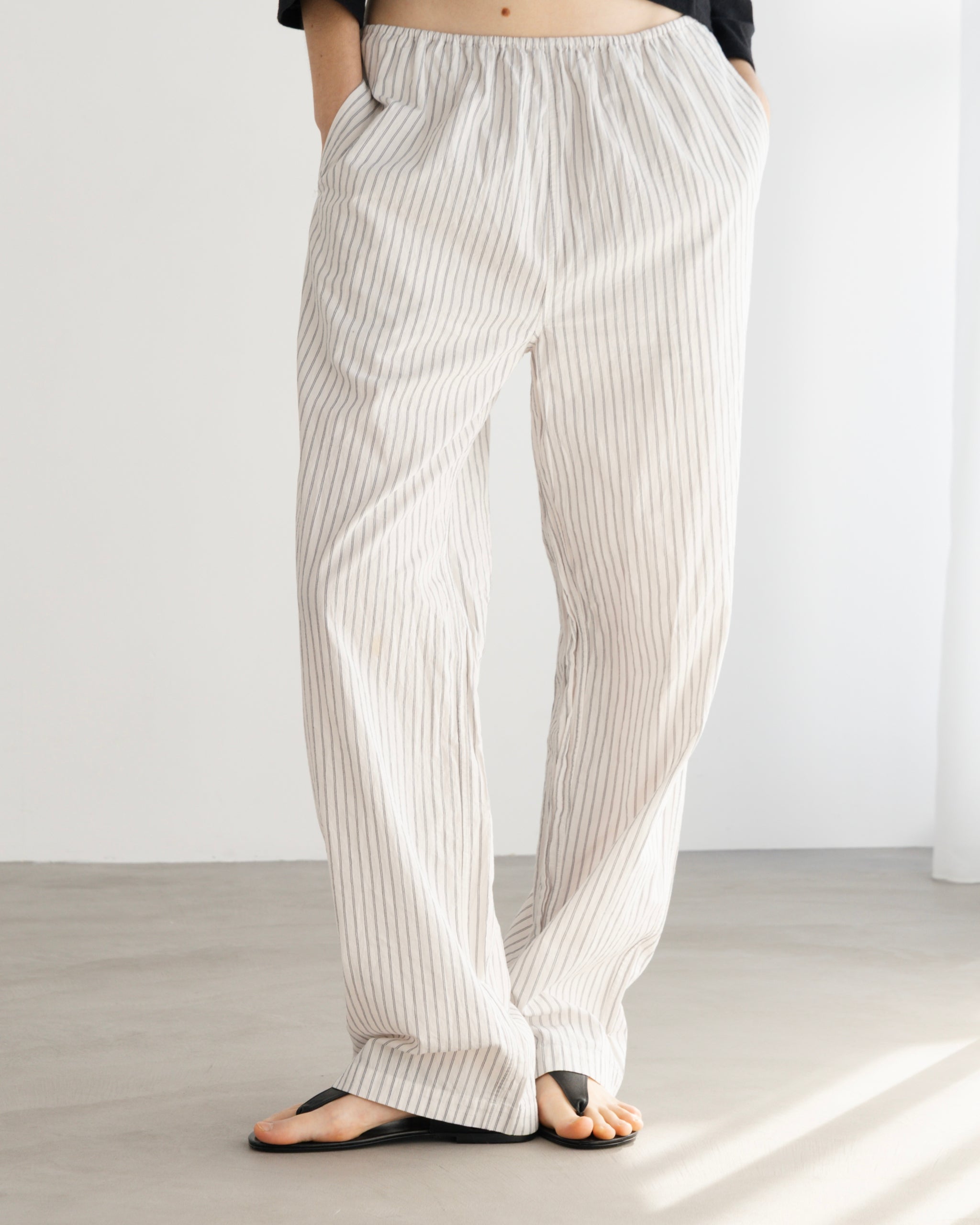 COTTON STRIPE RELAX PANTS（コットンストライプリラックスパンツ）｜BIYOMA（ビヨーマ）OFFICIAL ...